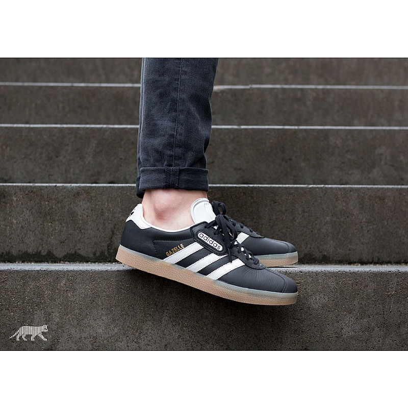 Adidas Gazelle Super BB5244 from 0,00