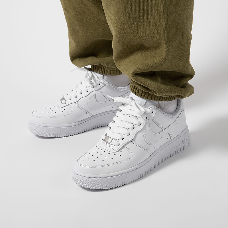 Nike Air Force 1 07 DD8959-100 from 59,00