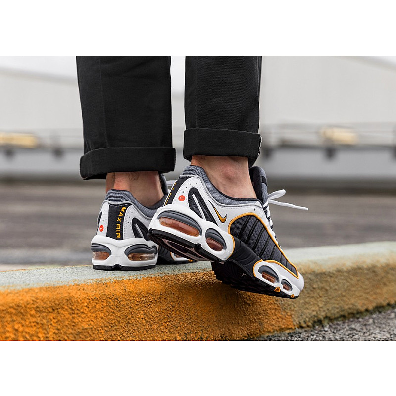 Nike Air Max Tailwind Iv AQ2567-001 from 160,00